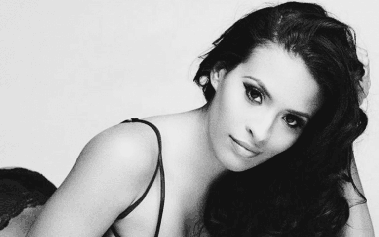 Zelina Vega Blows Up Instagram With Revealing Lingerie Photo