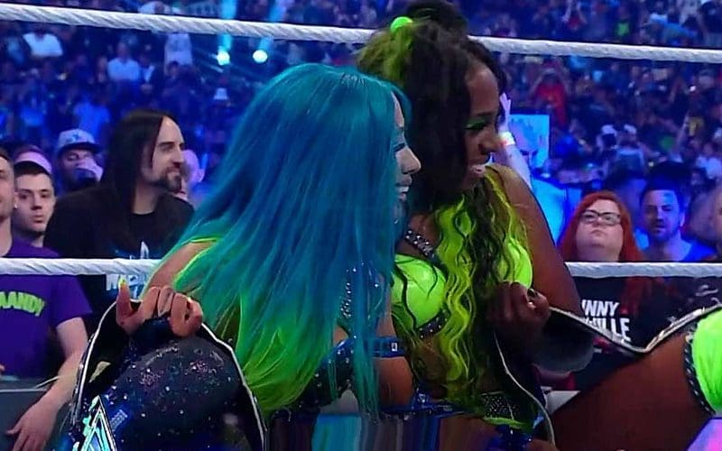 Sasha Banks & Naomi Win WWE Women's Tag Team Titles At WrestleMania 38