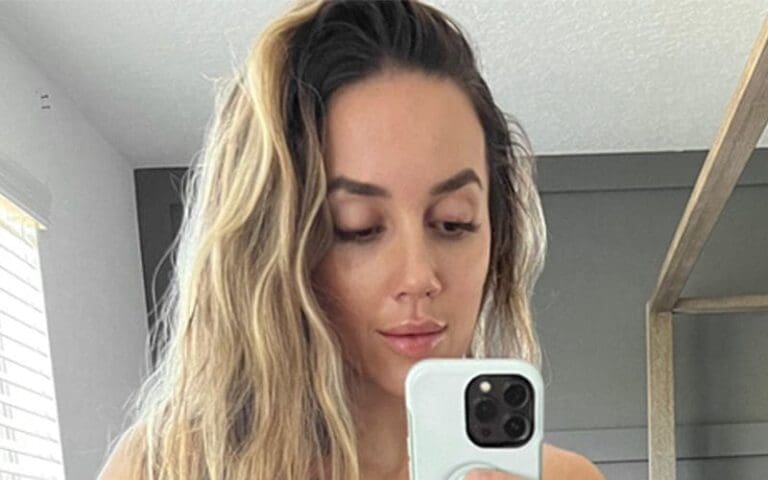 Chelsea Green Plugs Her OnlyFans With Jaw-Dropping Lingerie Mirror ...