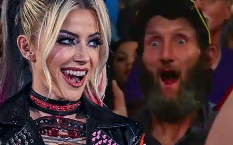 Alexa Bliss Reacts to Viral Fan Photo From WWE SmackDown Return